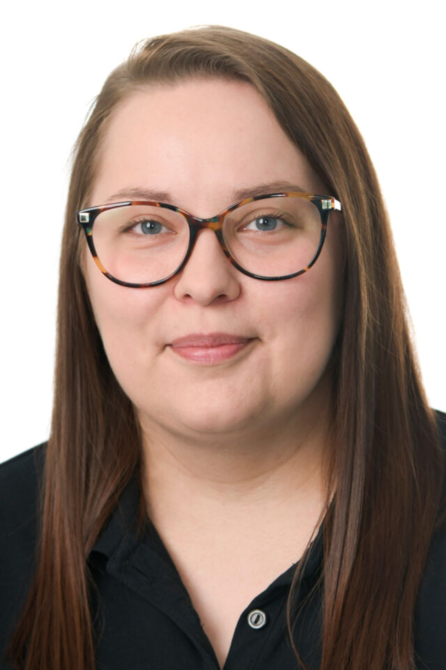 Viivi Vähämäki, autosihteeri | Käyttöauto